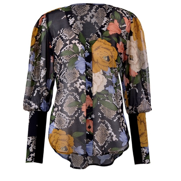 CAbi | Tops | Cabi Snake Charmer Blouse Size Medium Large | Poshmark